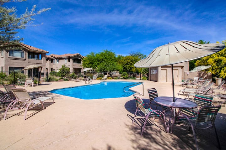 Beautiful 3br | Patio | Pool | Hot Tub - Oro Valley, AZ