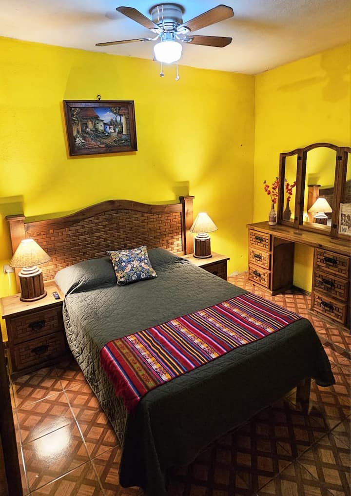 "Casa En El Centro De La Ciudad Completa Y Cómoda" - Saltillo