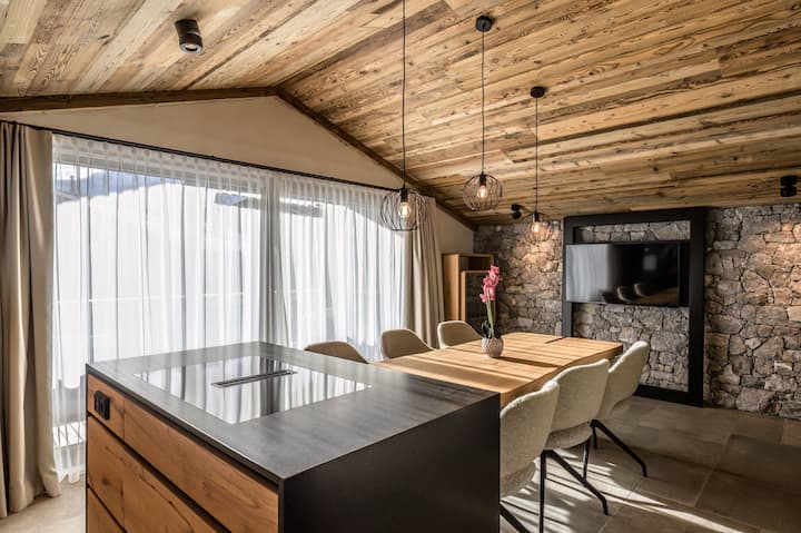 Chalet Black Stone An Der Piste - Sölden