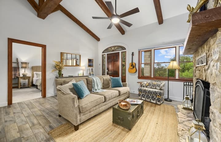 Fully Equipped Str, Mtr. Insurance, Relocation. - Dripping Springs, TX