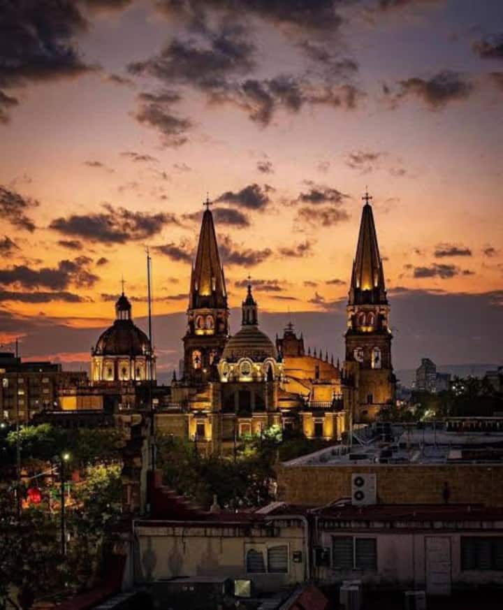 Casa Para Trabajadores / Estudiantes O Grupos - Guadalajara