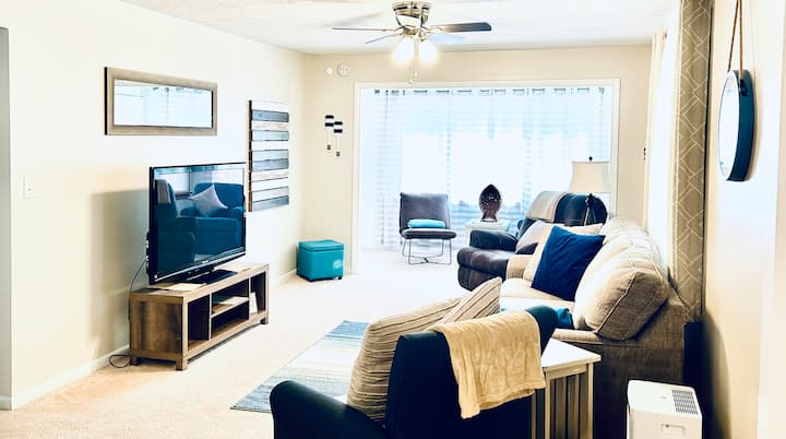 Family Beach Getaway With King, Full & Twin Beds - Port Clinton, OH