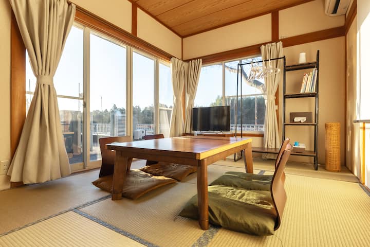 10 Min From Airport By Car/bus/pickup Available - Narita