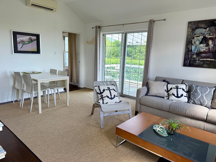 'Ambleside' Cottage With Spectacular Views - Bermuda