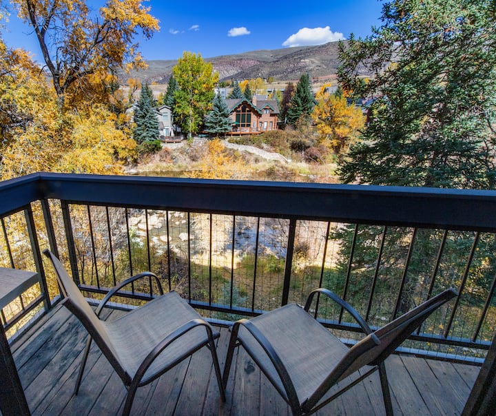 Inviting Mountain-modern Condo On Eagle River - Beaver Creek, CO