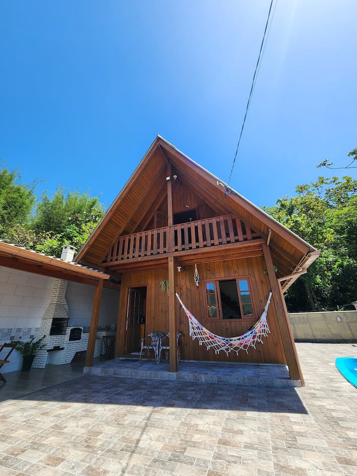 Chalé Agradável Com Piscina No Ribeirão Da Ilha - Florianópolis