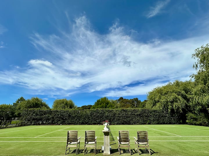 Fig House - Entertainer's Paradise W Tennis Court - Warkworth