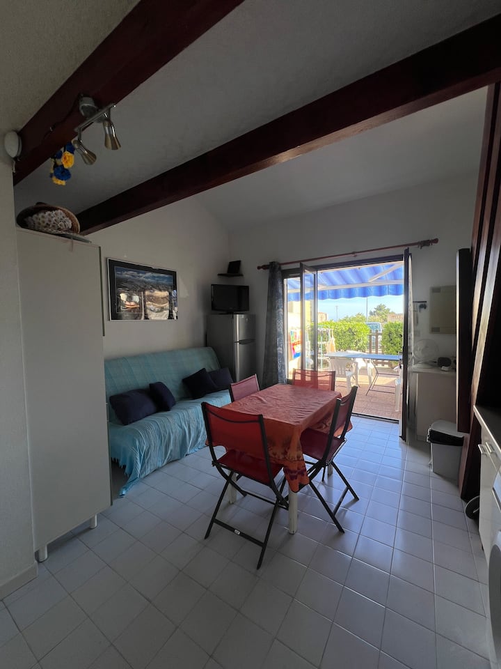 Charmante Maison à 500 M De La Plage Avec Terrasse - Saint-Pierre-la-Mer
