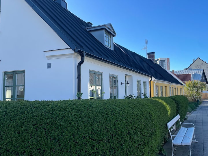 Vackert Gamalt Gatuhus Med Atmosfār - Malmö