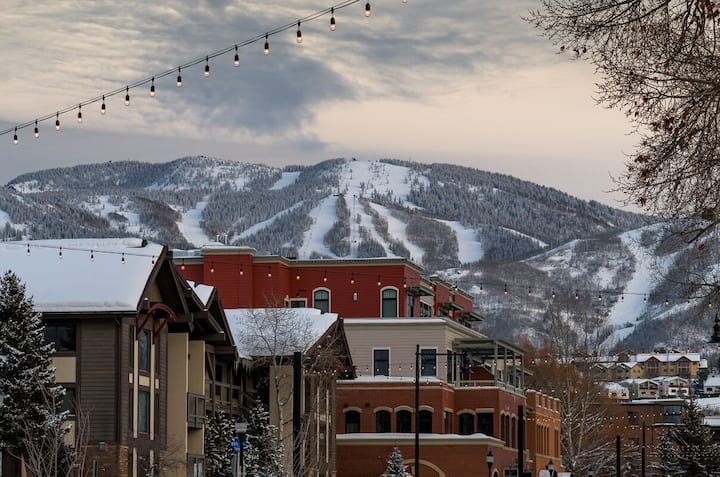Howelsen Place A301 | Prime Location | Downtown Condo - Steamboat Springs