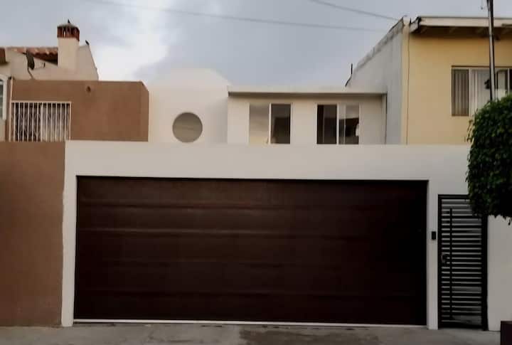 Casa Familiar En Playas De Tijuana Grande Y Cómoda - Tijuana