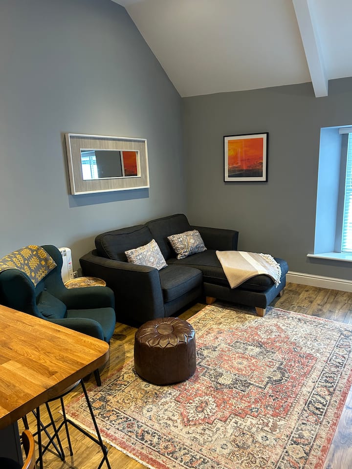 Stylish Tenby Apartment With Parking - Tenby