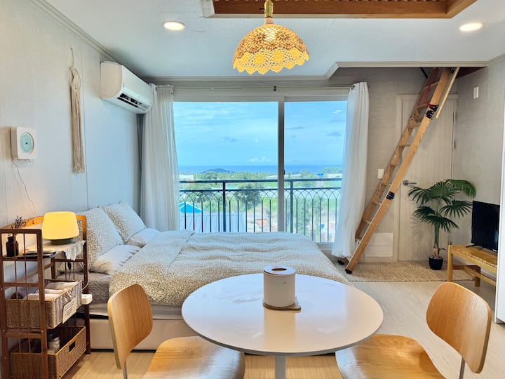 Natural-고즈넉한소길리, 바다뷰와 다락방이 함께하는 공간 - Jeju-si