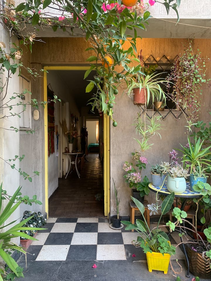 Beautiful Two-floor House Near Subway Station - Providencia