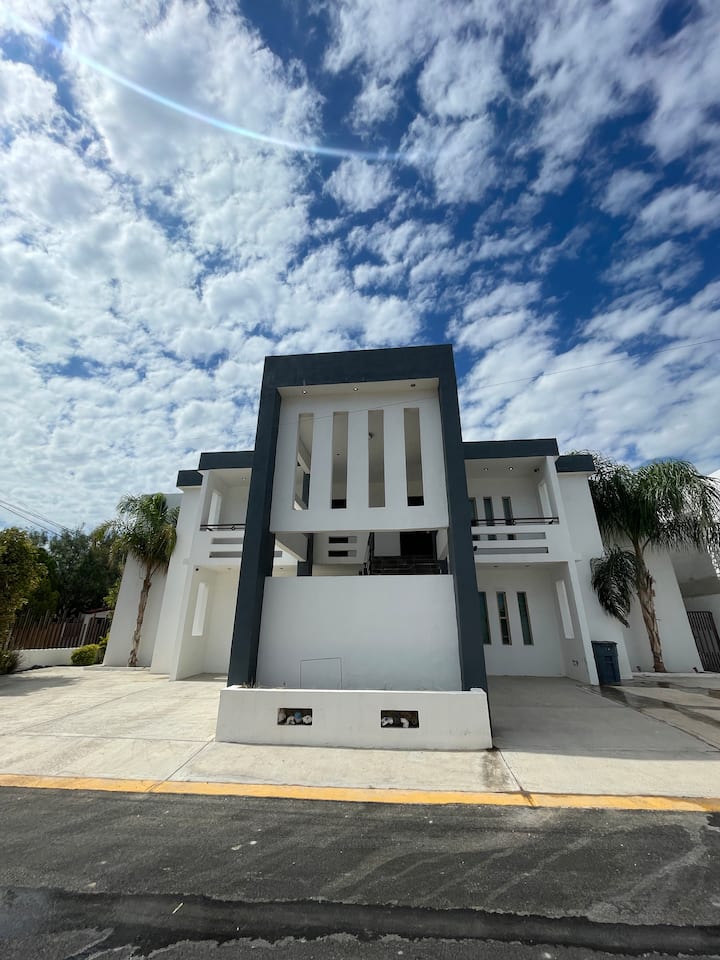 Condos Para 5, #297 - Del Rio, TX