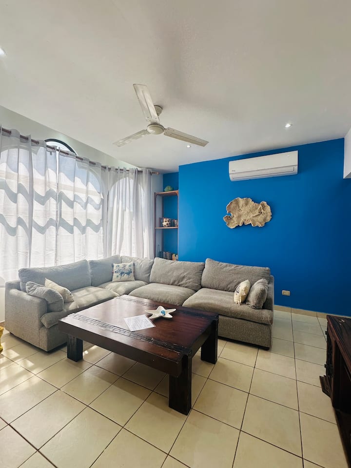 Roomy Penthouse Minutes To The Beach No 13 - Tamarindo