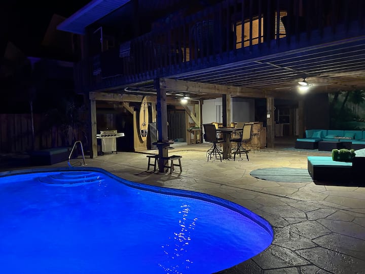 Key West–style Home • Heated Pool • Walk To Beach - Fort Myers Beach, FL