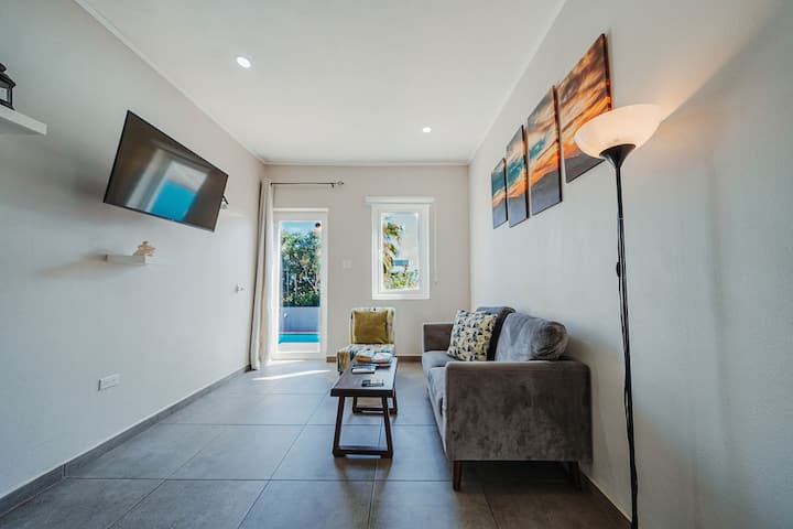 2bed/1bath With Pool - Aruba