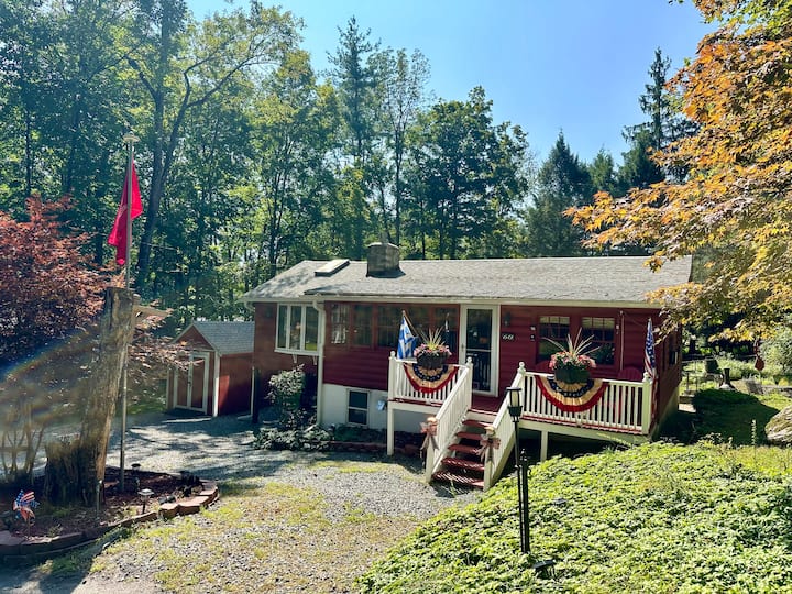 Charming Cottage In The Hamlet Of Smallwood Ny - Bethel, NY