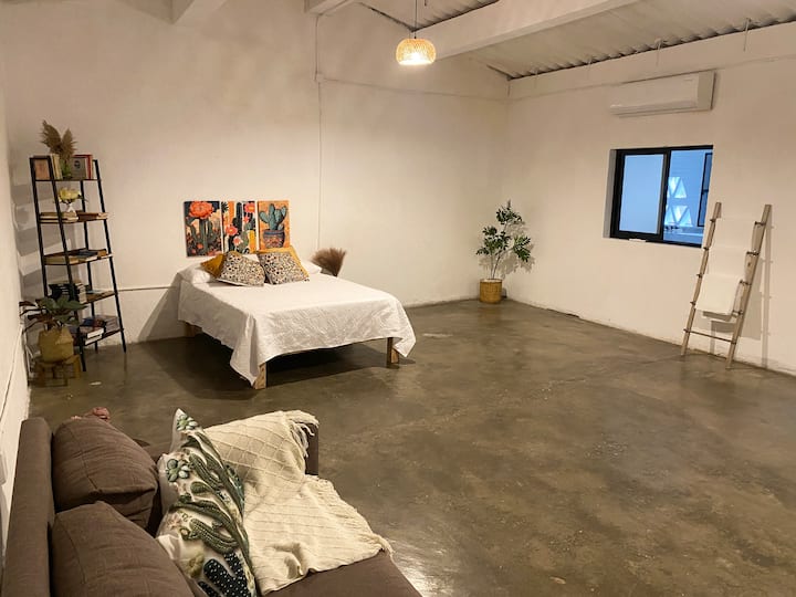 Casa Josefina’ Con Estacionamiento - Manzanillo, Colima, Mexico