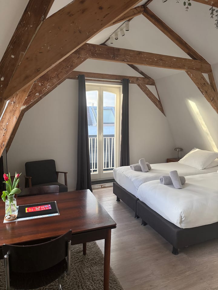 Classic Attic City Centre, Private| Quiet| Luxe Ac - Amsterdam