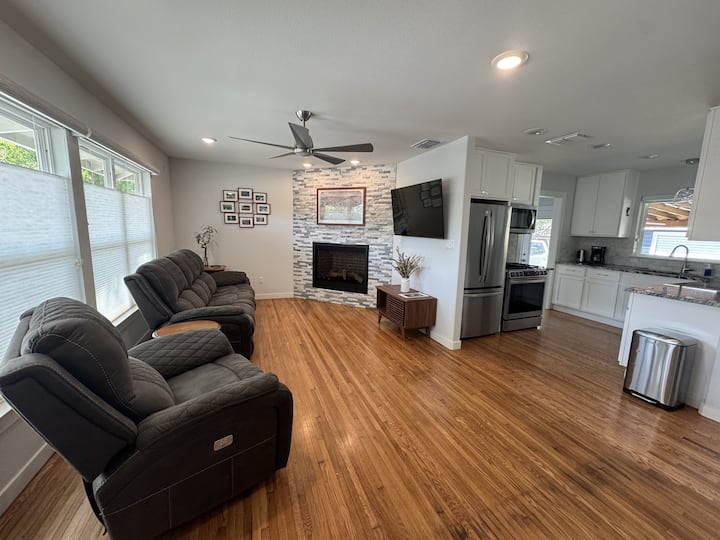 Casasirena - Just Steps From The San Marcos River! - San Marcos, TX