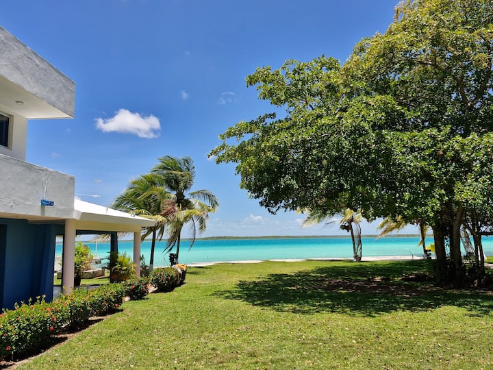 Casa "Laguna Mágica", Sobre La Costera De Bacalar - Bacalar