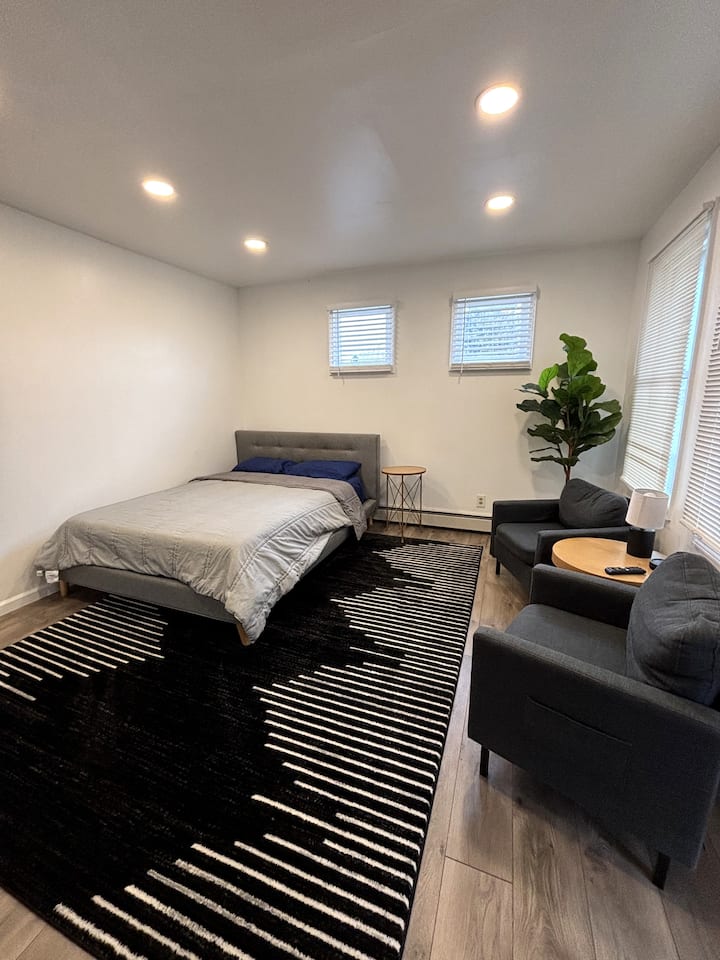 Studio Apartment In Auburn Hills - Auburn Hills, MI