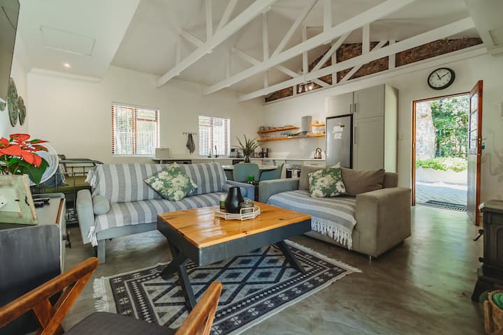 A Private And Peaceful Stay For Nature Lovers! - George