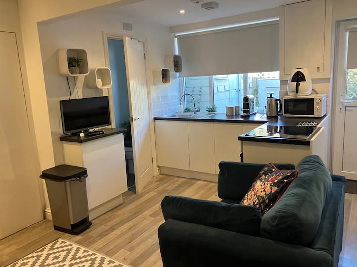 Coastal Retreat - Mersea Island