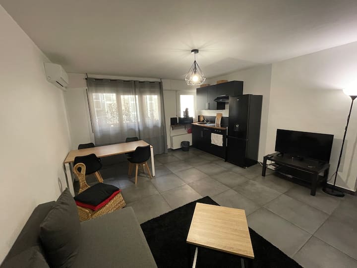 Appartement Neuf Et Moderne Face Gare St Charles - Marseille