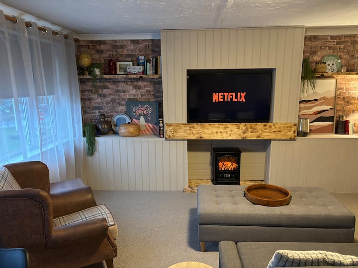 Nailsea 3 Bedroom, High Street Apartment - Clevedon, UK