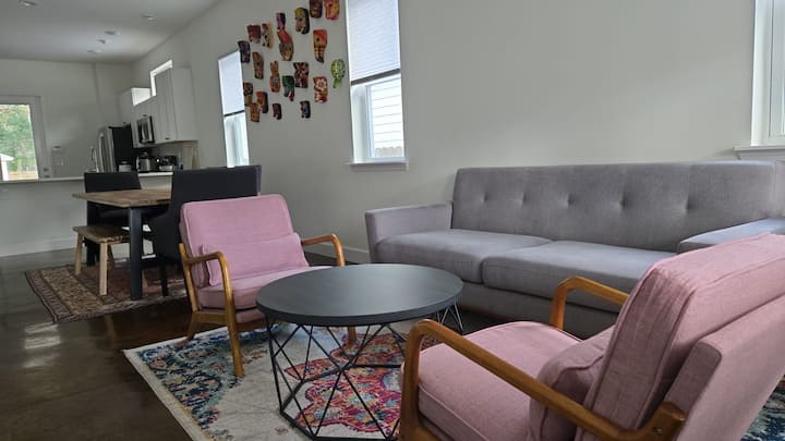 Modern & Historic Quiet House Near Arenas|yard|r&r - Jacksonville, FL