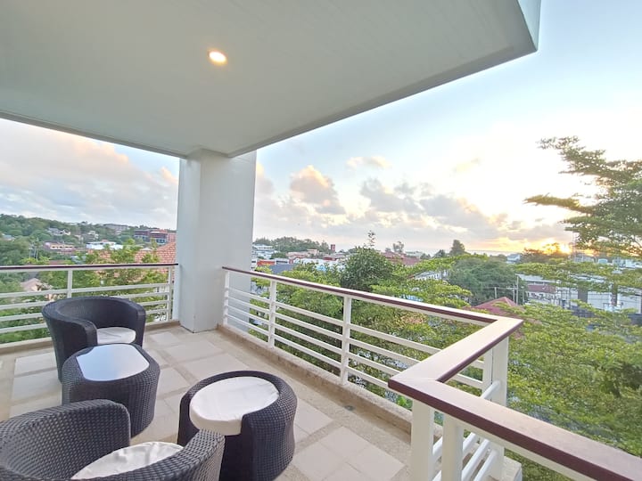 Karon Beach Pine 2bdr 160sqm Free Pickup 5+ Nights - Karon Beach