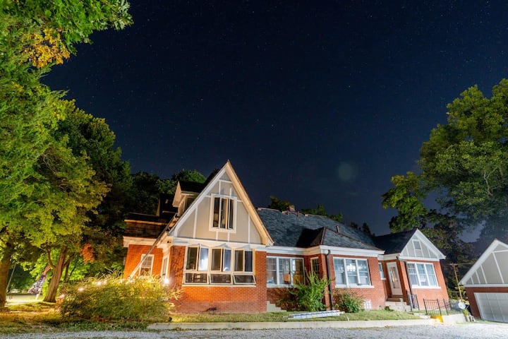 Historic Home Close To Everything Warsaw - Truman Reservoir, MO
