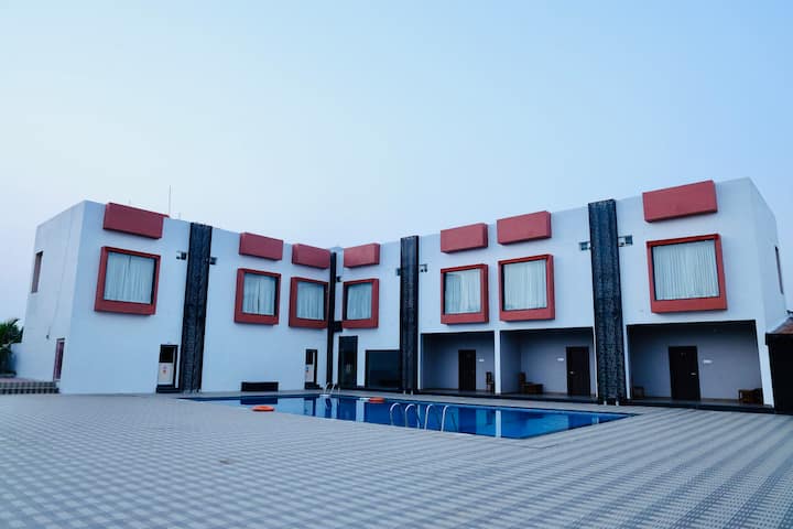 Zurich Club Resort - Kalaburagi