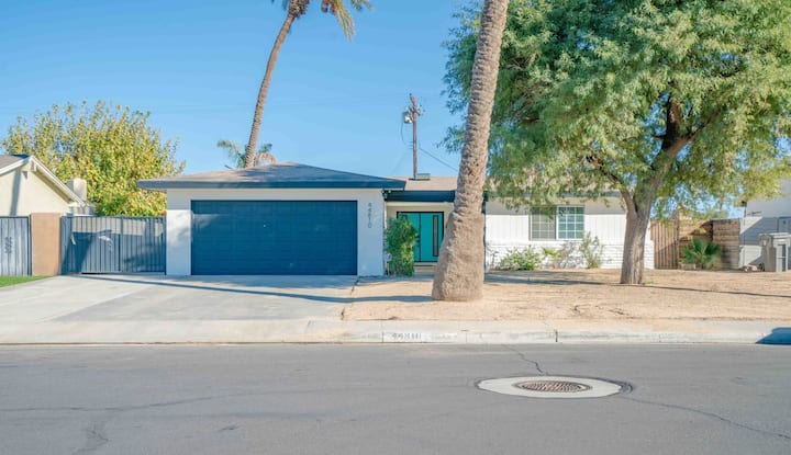 Pool And Spa. Bbq. Close To Coachella. Ev Charger - Indio, CA