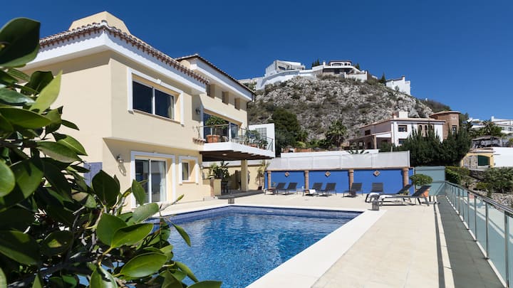 Villa Buena Vista: 5-sterne Mietvilla In Andalusien + Privaten Beheizbare Pool - Salobreña