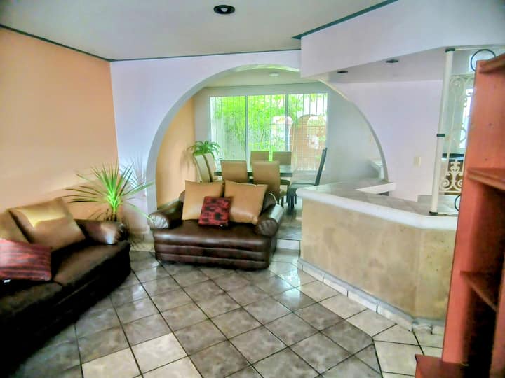 1ro Preguntar Adr Residencial Frente A Plaza Andad - Morelia