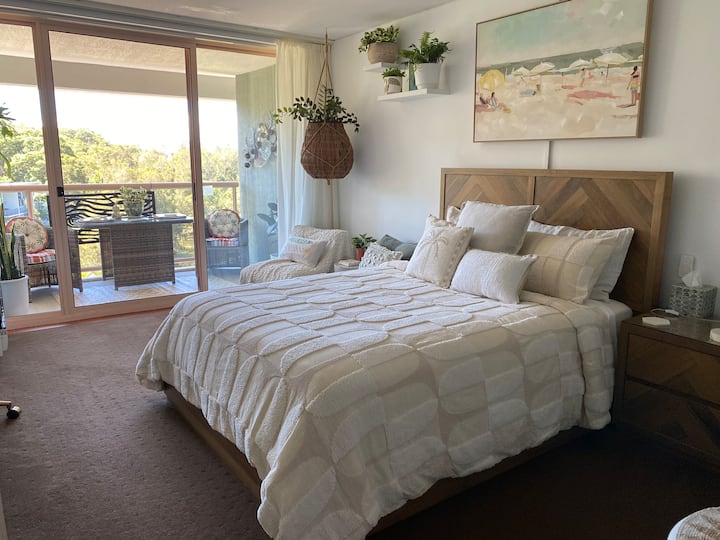 Studio Has Lagoon Views At Pacific Bay Resort - Coffs Harbour, Australia