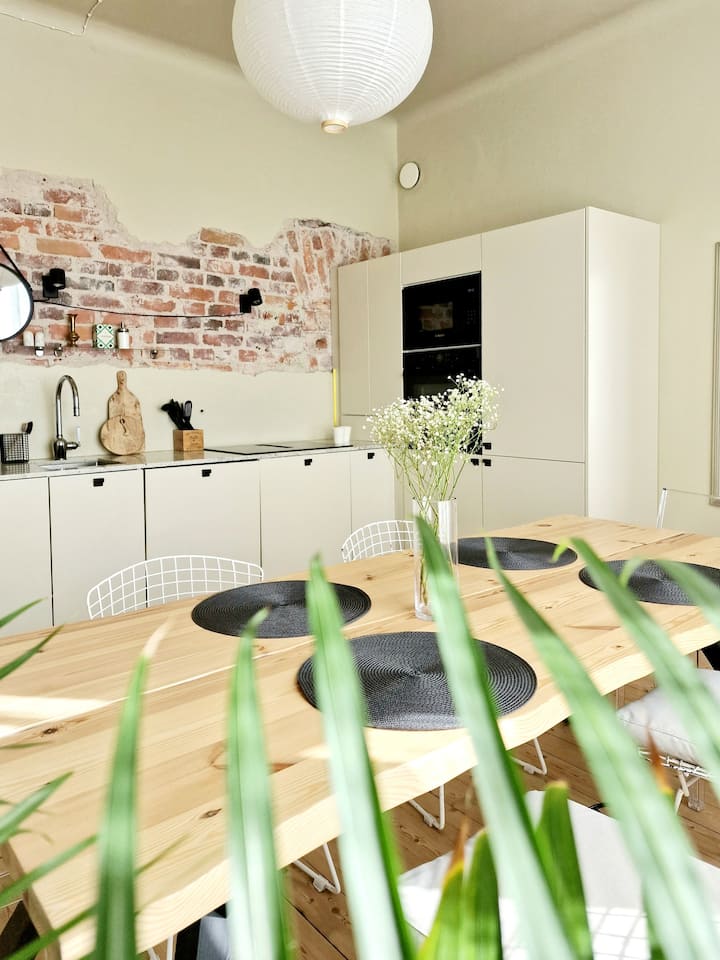 Full Of Character And Light In Trendy Punavuori - Helsinki