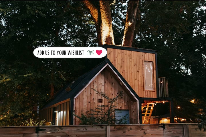 Magical Treehouse + Romantic Hot Tub + Tiny Home - Atlanta, GA