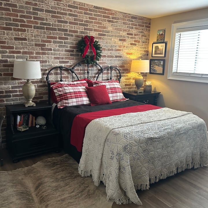 Old Town By Valley Ho Bikes N Pool
Christmas Pad - Scottsdale, AZ