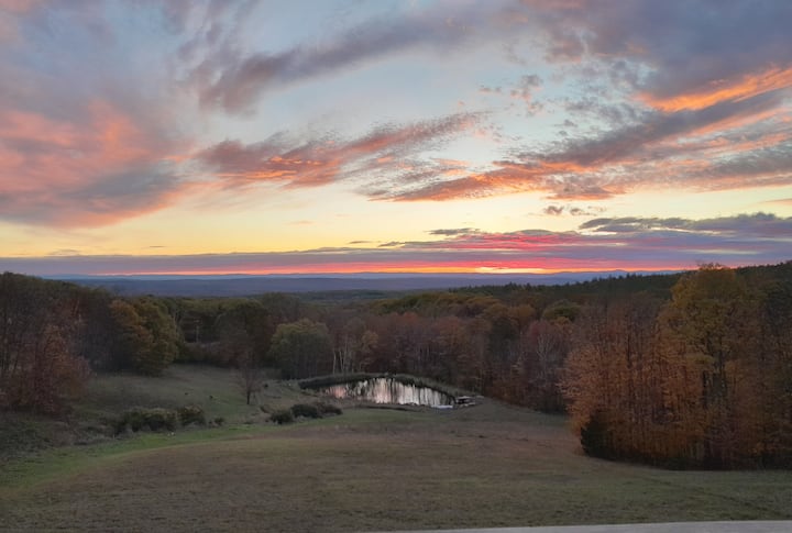 Burnt Knob Mountain Escape - 開羅