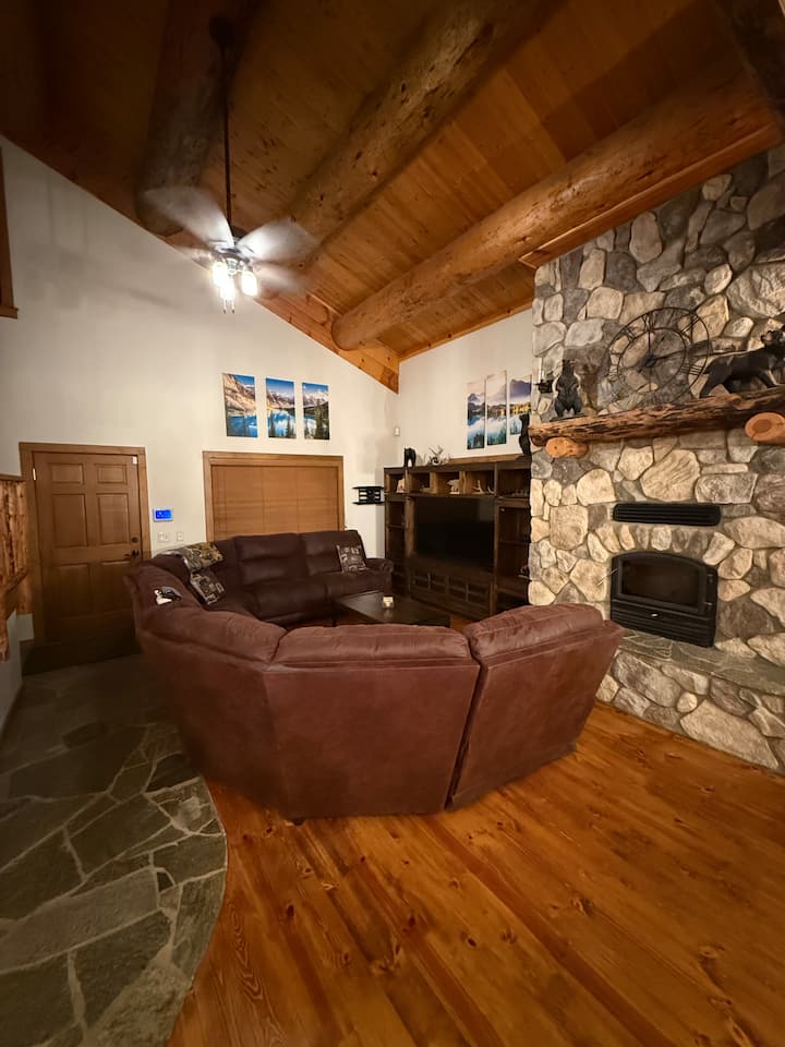 Valencia Cabin - Shaver Lake, CA