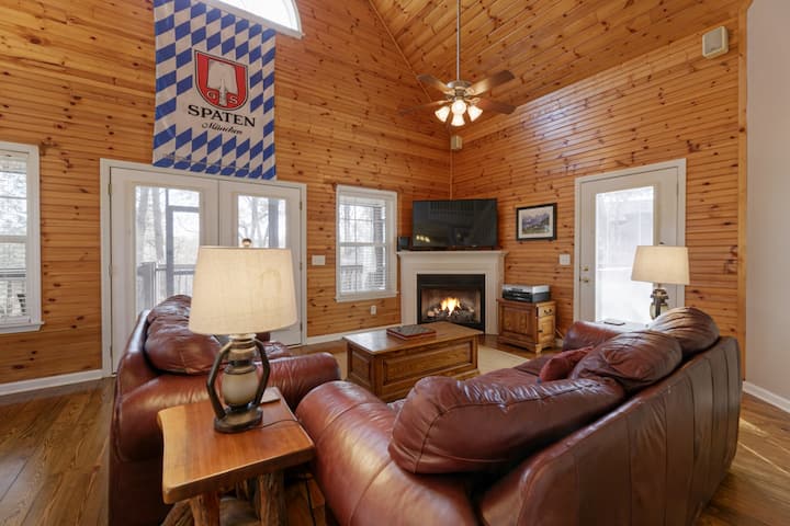 Rest And Be Thankful - Cozy Retreat Near Downtown - Helen, GA