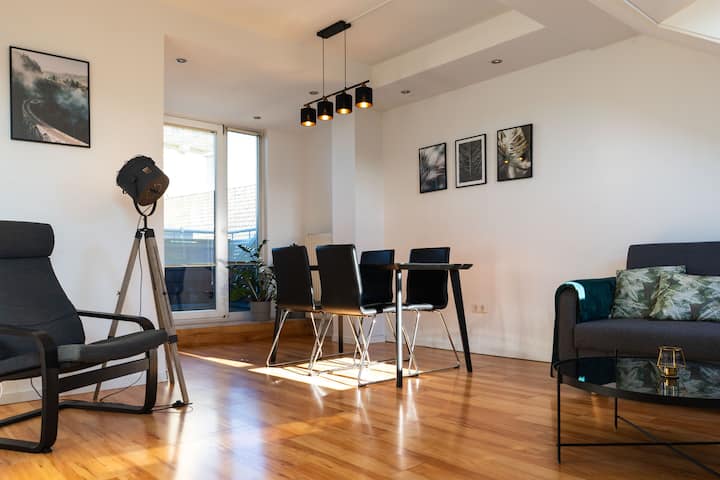 Schönes 3 Zimmer Appartement Mit Balkon - Mannheim