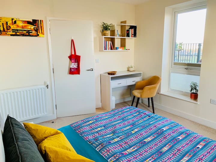 Double Room Near Alexandra Palace - Cockfosters