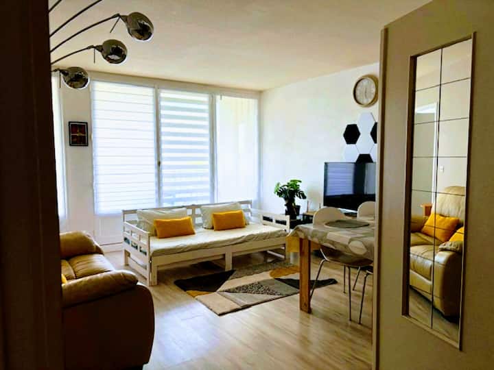 Appt Rénové Lumineux + Balcon - Centre 8min à Pied - Saint-Barthélemy-d'Anjou