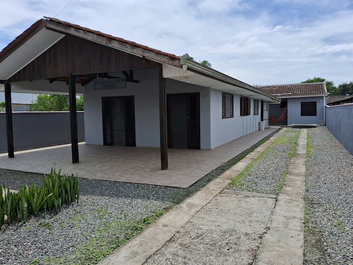 Casa "Recanto Família Santos" Localizada Em Itapoá - Itapoá